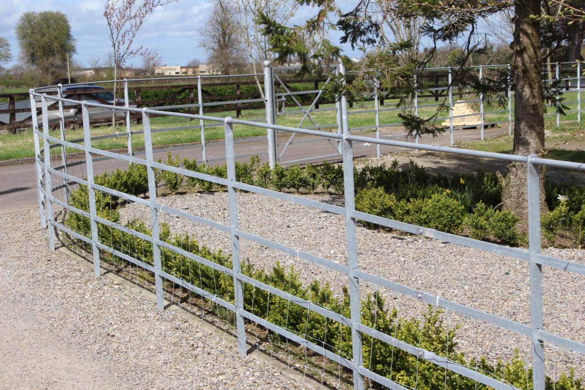 Estate Fence - Fencing product by Mulligan Fencing